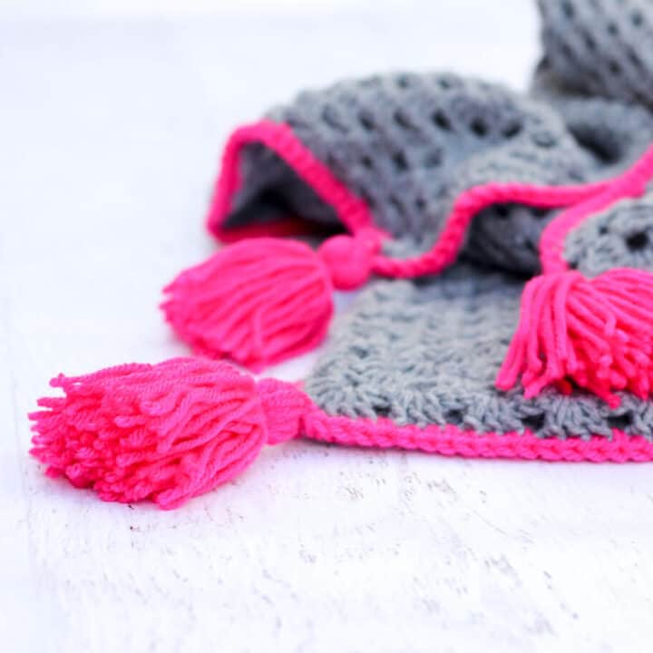 Clothesline Trivet - Free Modern Crochet Pattern Using Rope