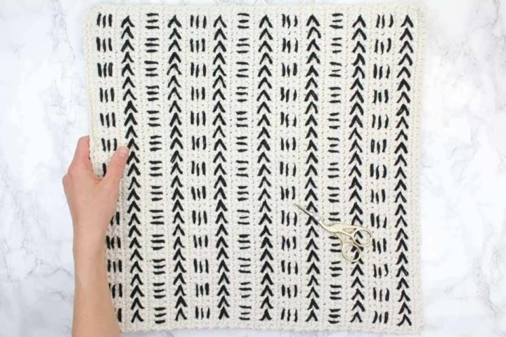 Mud Cloth Crochet Pillow Pattern -- Free Pattern! » Make & Do Crew