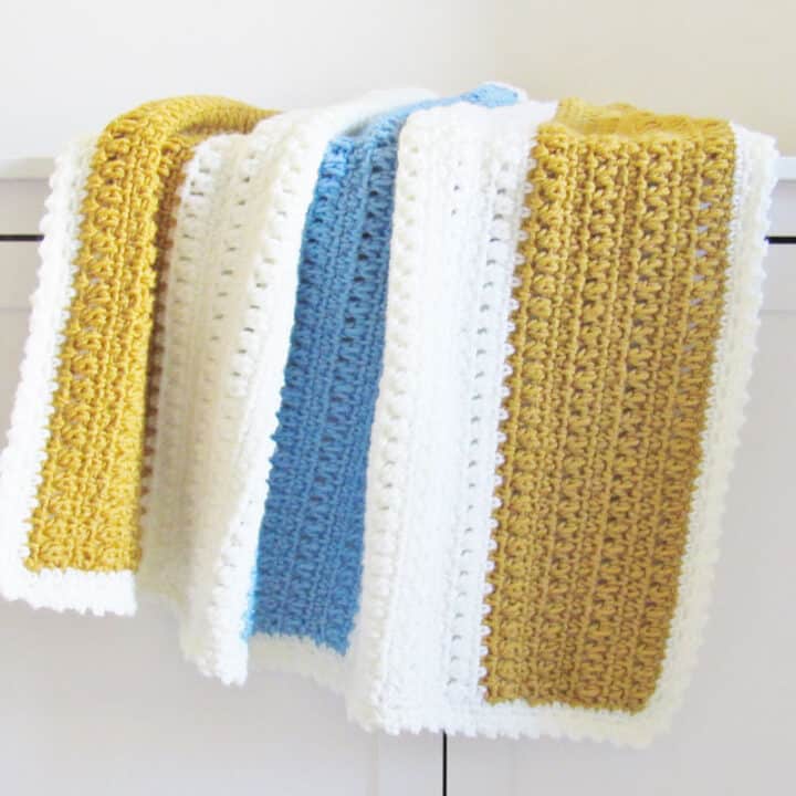 One Day Crochet Blanket (free pattern!) 🧶 Make & Do Crew