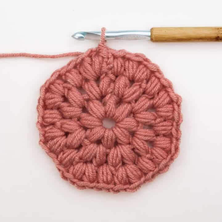 How to Crochet: Complete Beginner's Guide With Tutorials