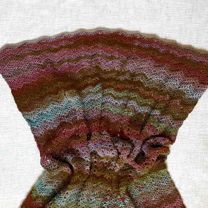 Easy Ripple Crochet Pattern - A Beginner Afghan 🧶 MakeAndDoCrew