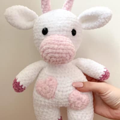 20 Cute Free Crochet Cow Patterns » Make & Do Crew