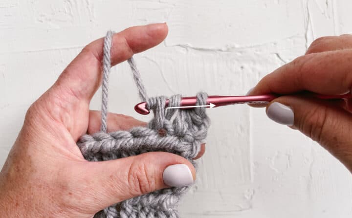 How to Half Double Crochet Stitch (HDC) for Beginners