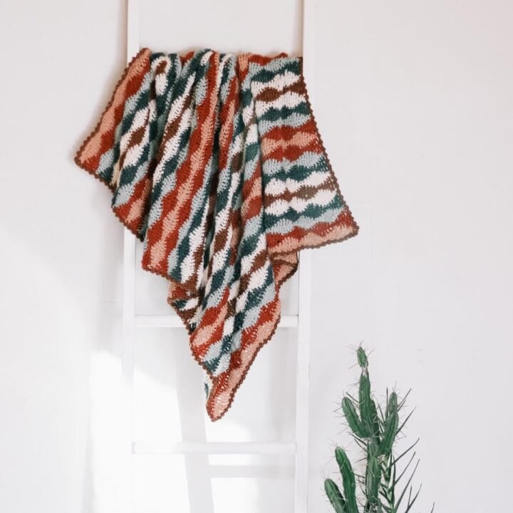 Easy Ripple Crochet Pattern - A Beginner Afghan 🧶 MakeAndDoCrew